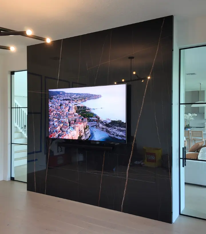 Modern Feature Wall Design - Boca Raton - Exotic Countertops